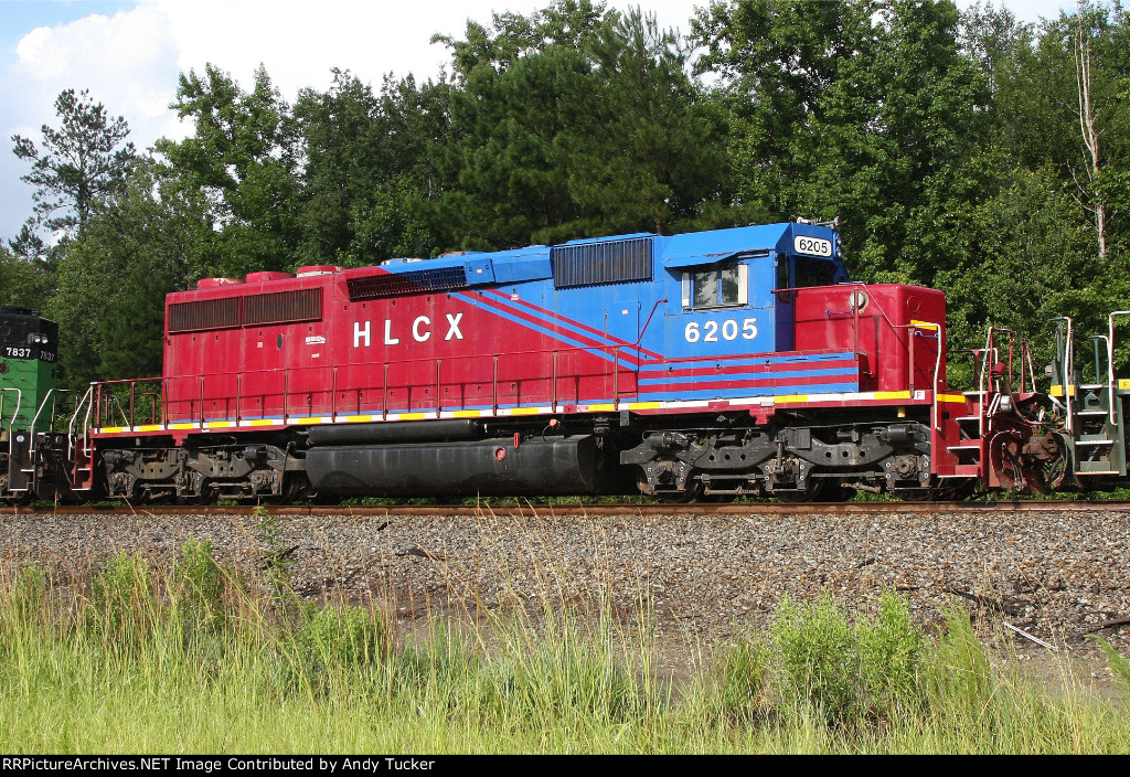 HLCX 6205 on NS train 393